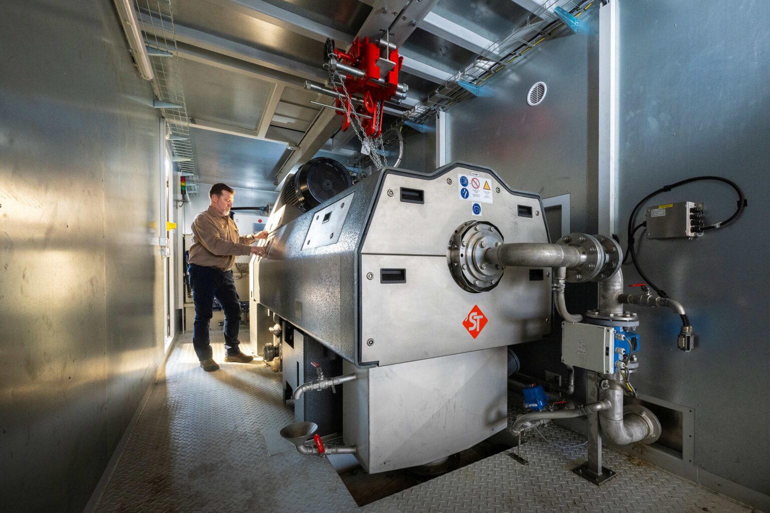 The decanter centrifuge from Multotec comes in a 40-feet container and ...
